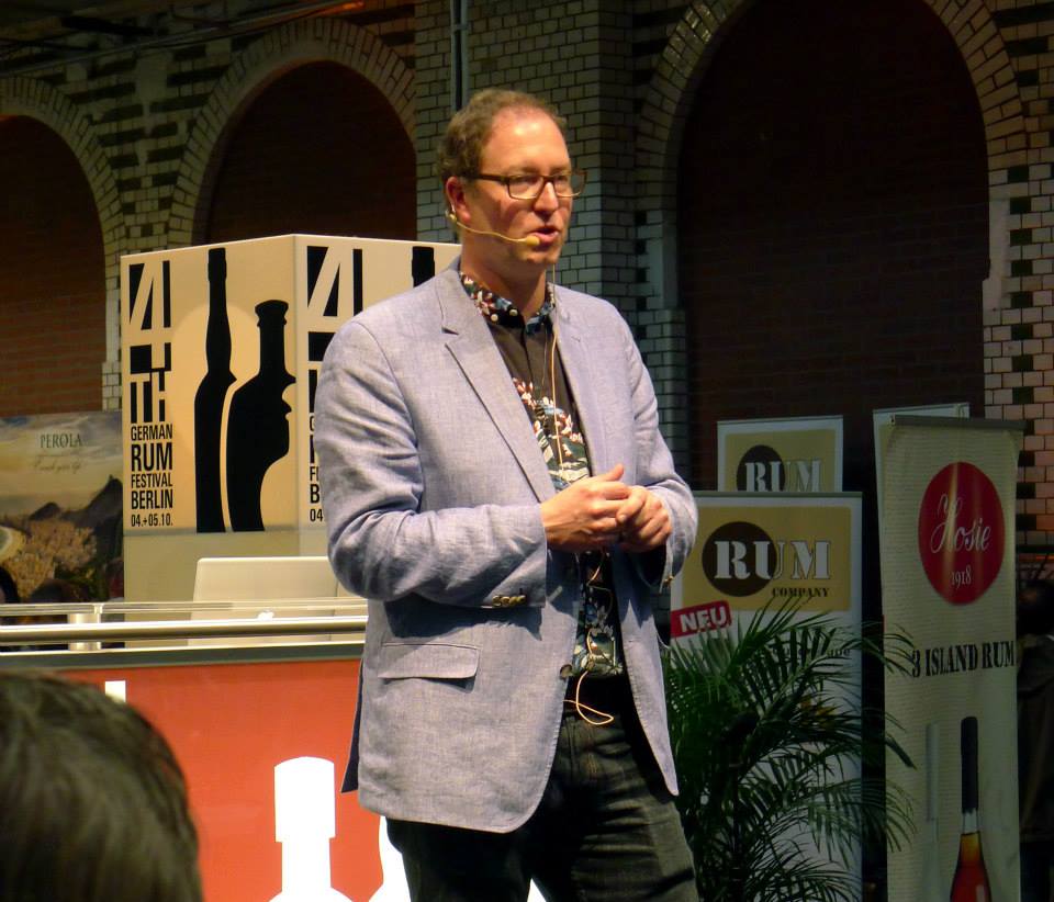 "My rum between past and future" 10 questions to Dirk Becker • LEVIEDELRUM